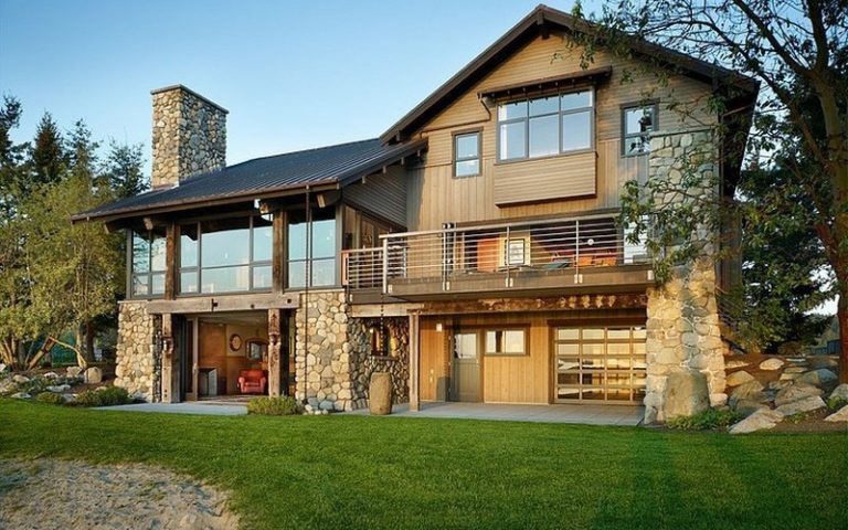 Raw & Natural: Rustic home with amazing views of the sea and the lake ...